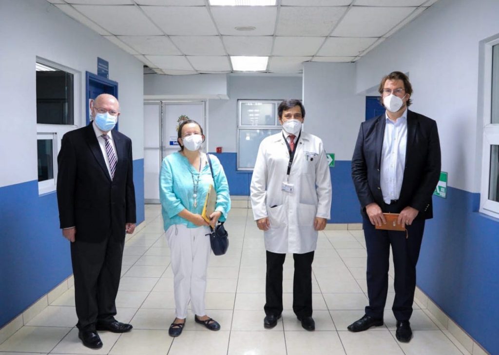 Funcionarios de la Embajada de Alemania visitan el Hospital Dr. Juan ... Funcionarios de la Embajada de Alemania visitan el Hospital Dr. Juan ...