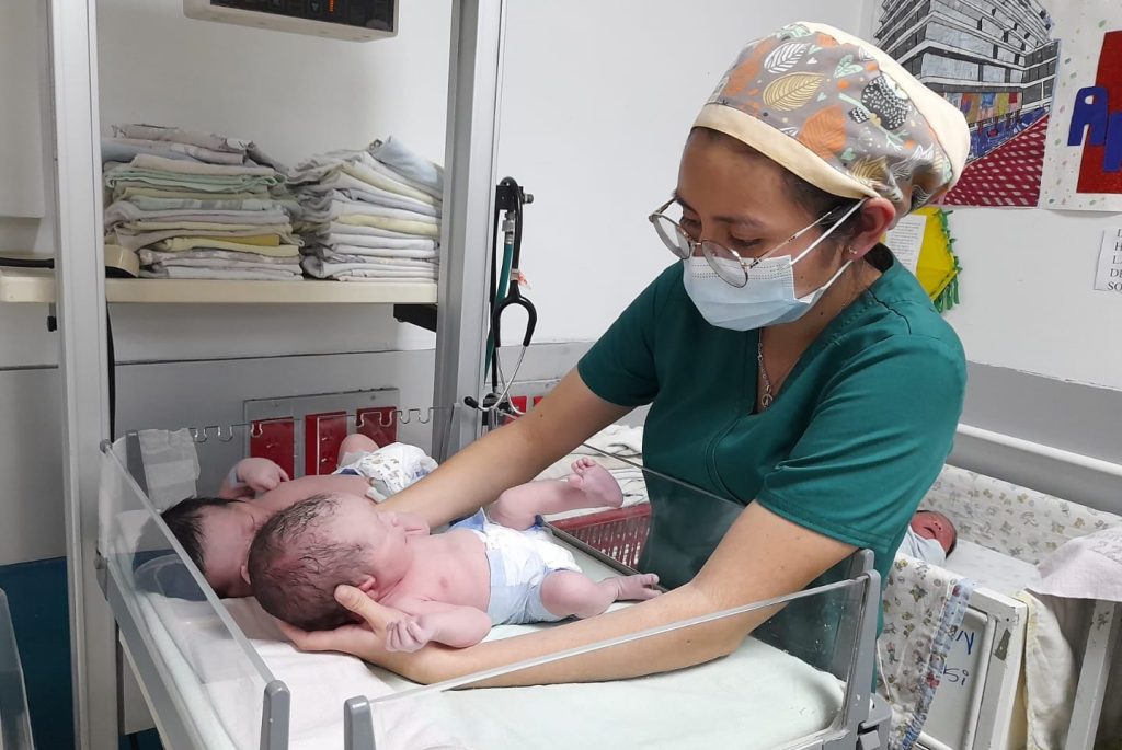 Destacan por atención integral en maternidad - Noticias IGSS