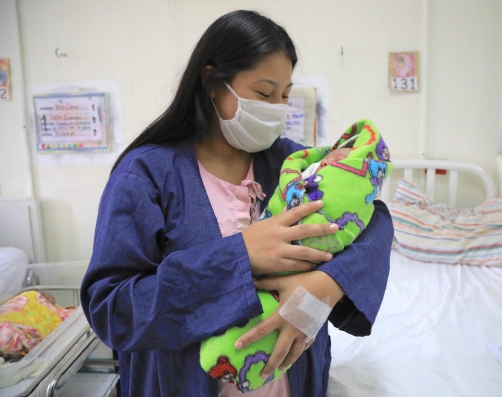 El IGSS atendió más de diez mil partos en el Hospital de Pamplona ...