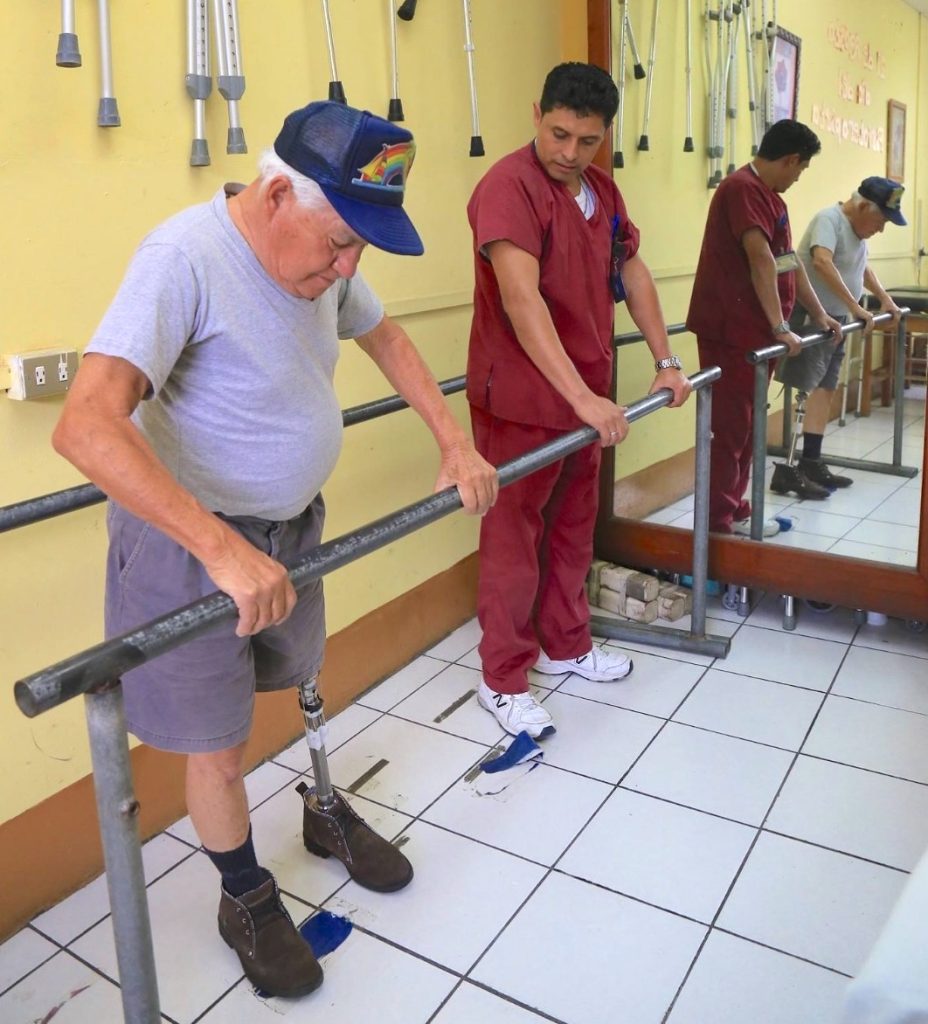 Pacientes amputados reciben servicio integral de parte del Seguro ...