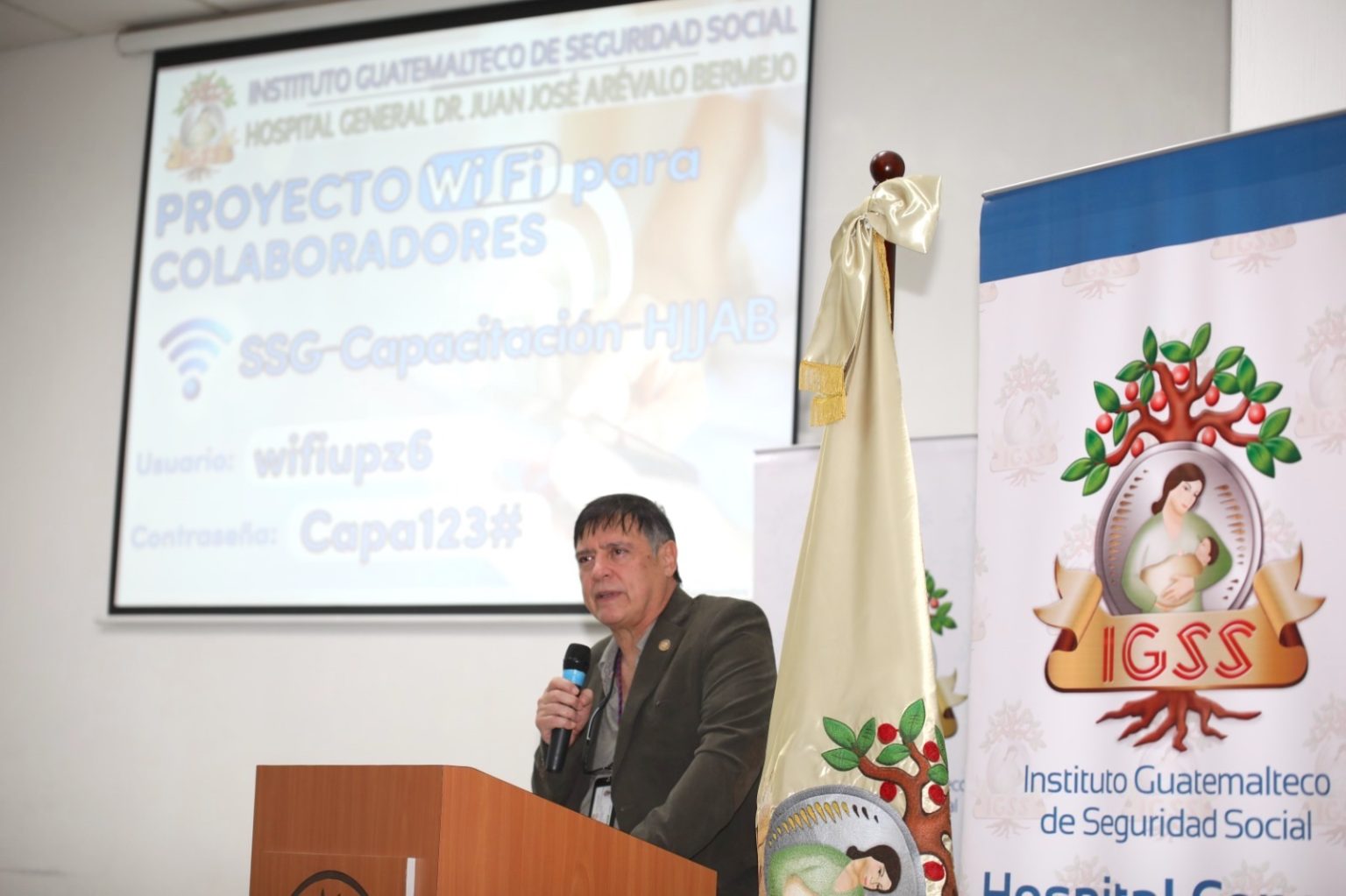 El IGSS continúa fortaleciendo la formación académica y profesional de sus trabajadores ...